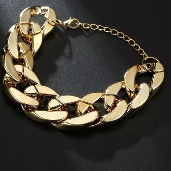 Jewelry | Vintage Look Plastic Chain Link Bracelet Gold | Poshmark